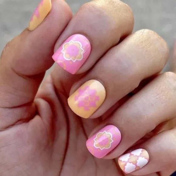 Red Aspen | Makeup | New Red Aspen Mosaic For Margie Nail Dashes | Poshmark